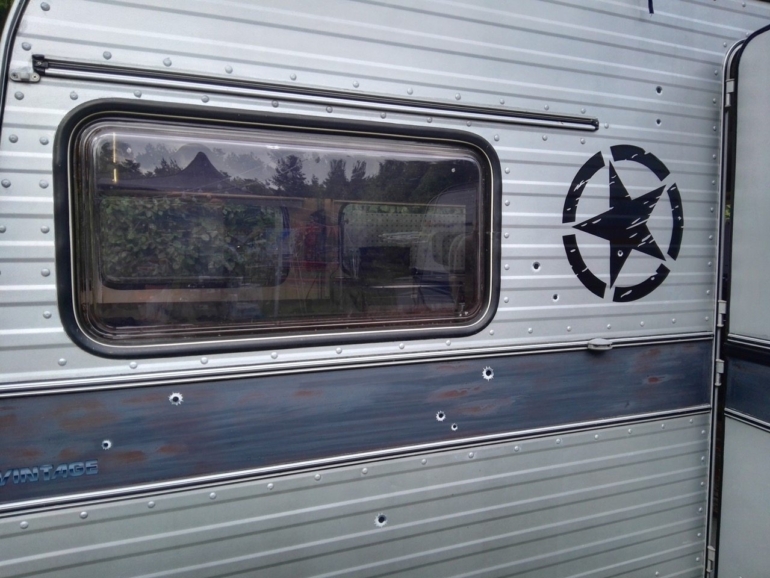 Man cave - Caravanity | happy campers lifestyle