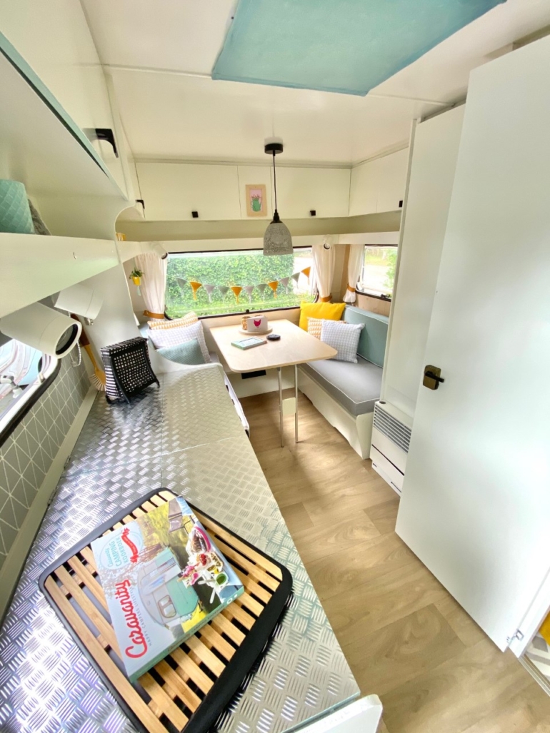 Escape (d)room - Caravanity | happy campers lifestyle